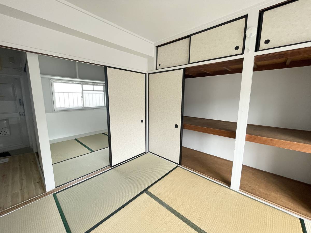 Ekaku Shinmachi in Toyota-shi. Cheap Rental ️